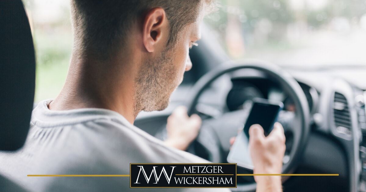 3 Types of Distracted Driving You Should Know About - MWKE - Metzger ...